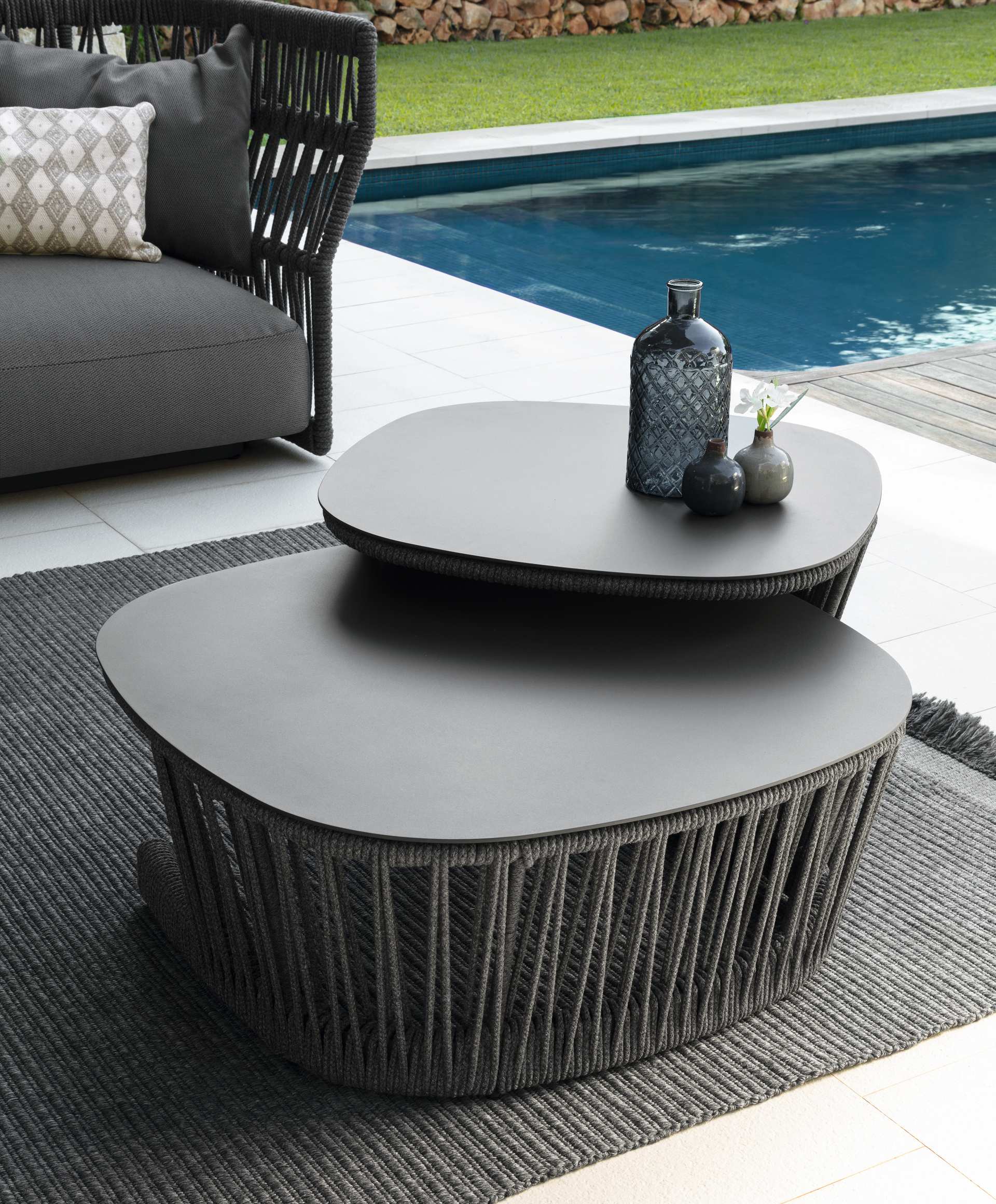 Cliff Coffee Table big | Italian garden furniture: Talenti