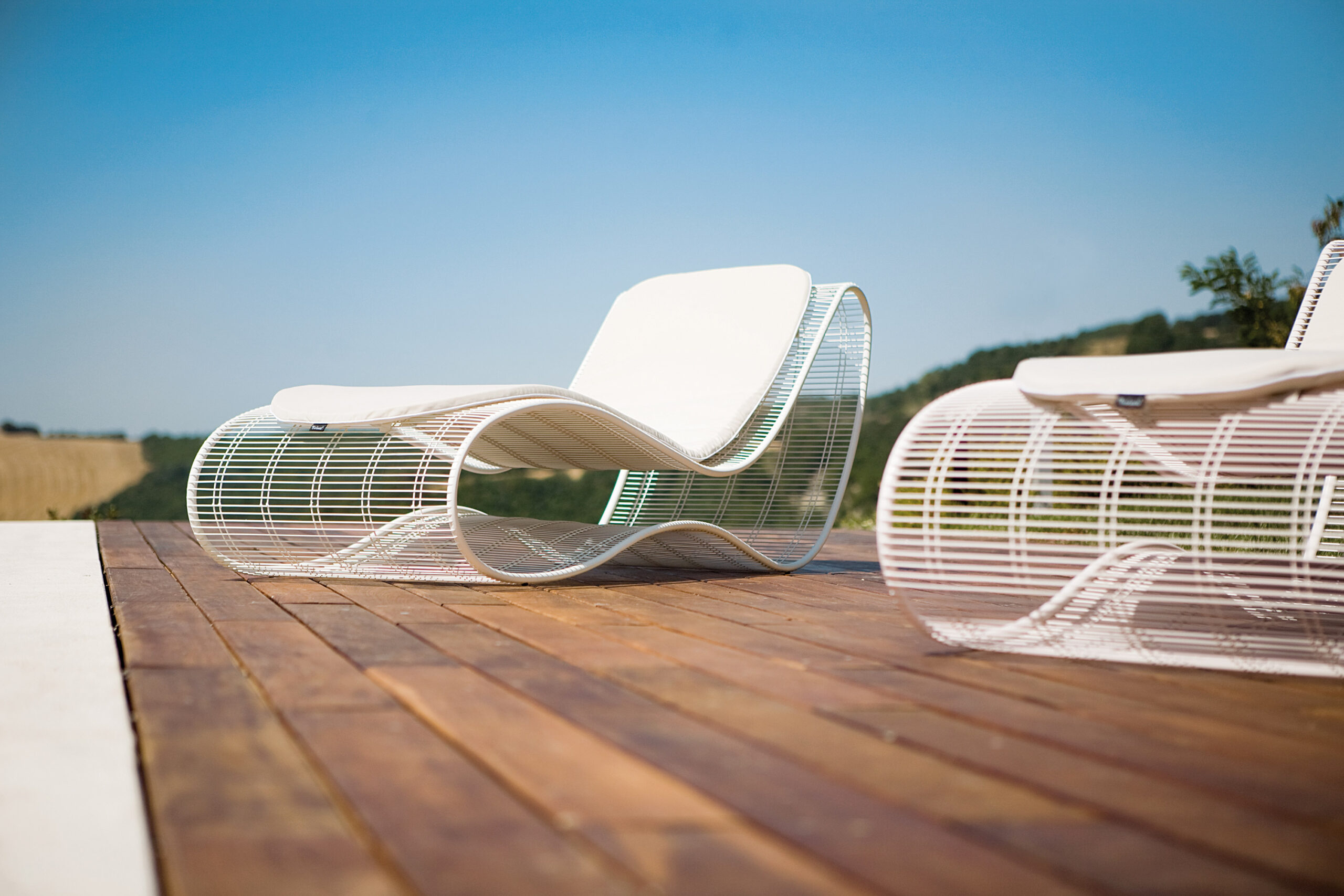 Breez Sunbed | Italian Outdoor/Indoor Furnishings: Talenti