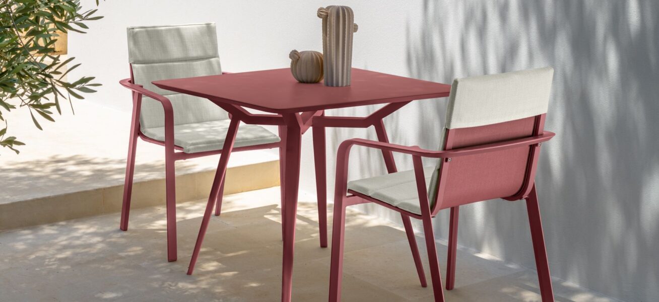 Milo | Collection | Italian Outdoor/Indoor Furnishings: Talenti