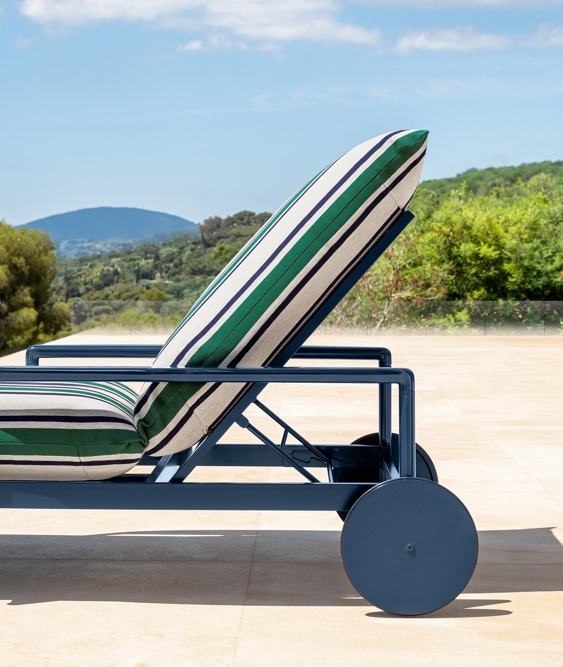 Nalu sunbed | Italian Outdoor/Indoor Furnishings: Talenti