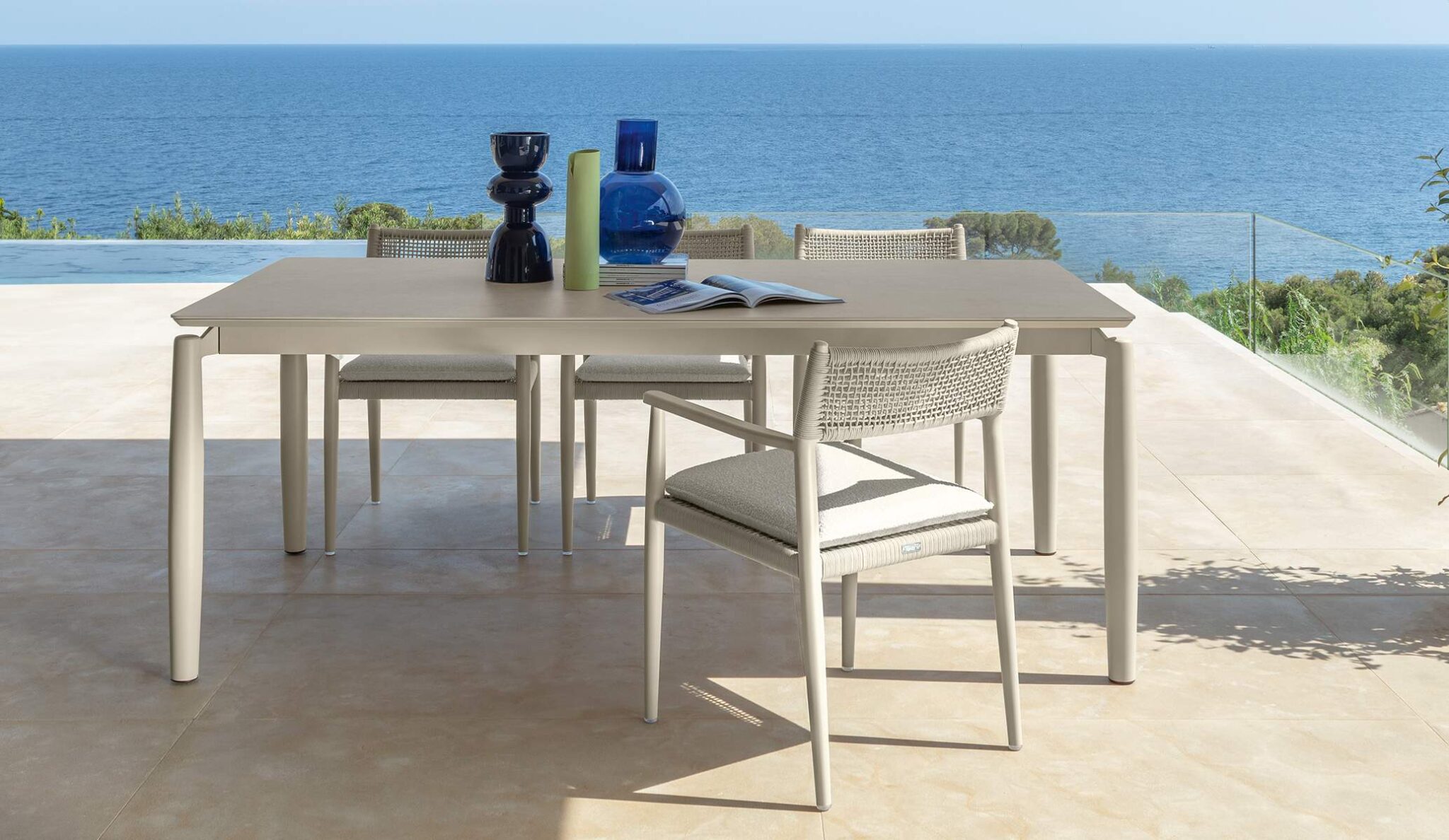 Dolcevita//Alu Extending Dining Table 160/220×95 | Italian garden furniture: Talenti