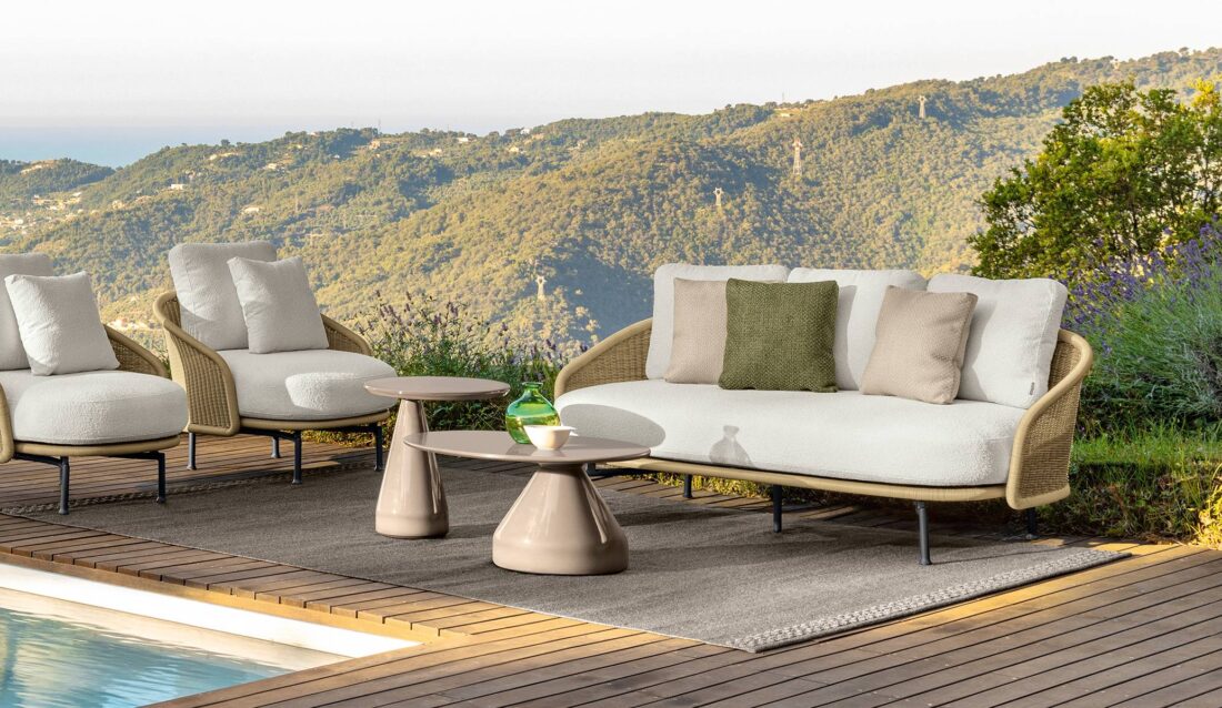 Nido Sofa | Italian garden furniture: Talenti